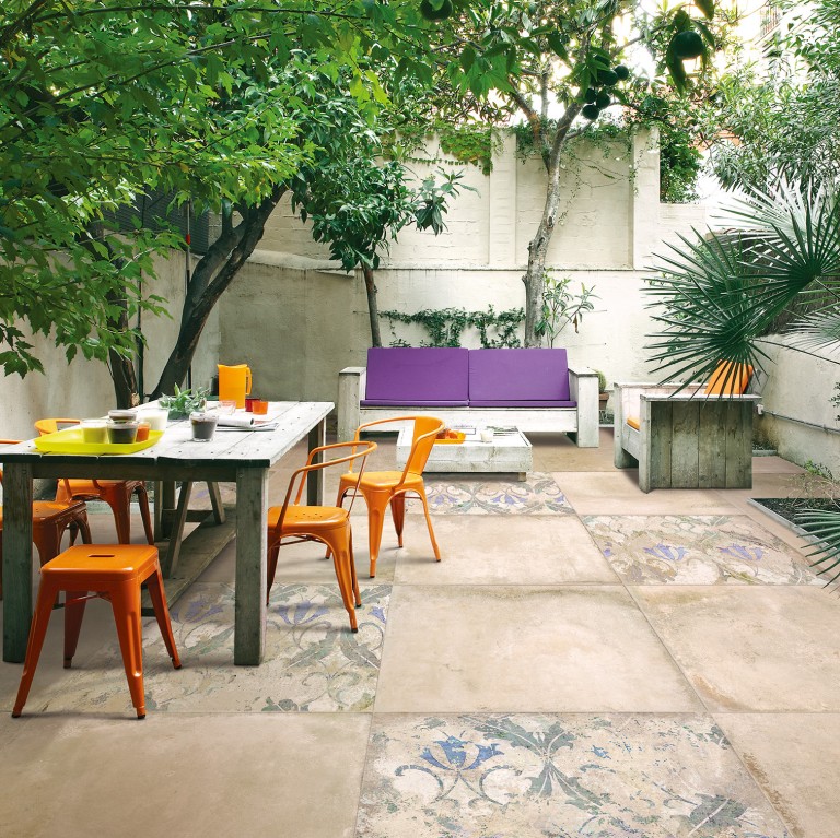 De voordelen van grote tuintegels van 120x120 cm voor uw buitenterras ...